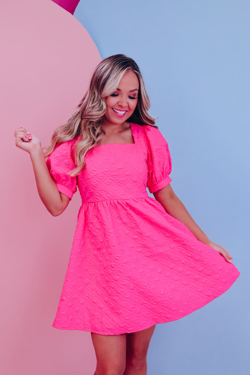Evie Embossed Puff Sleeve Dress - Pink – Whiskey Darling Boutique