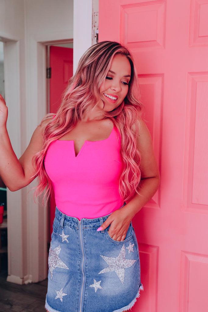 Verity Essential V Bodysuit - Hot Pink – Whiskey Darling Boutique